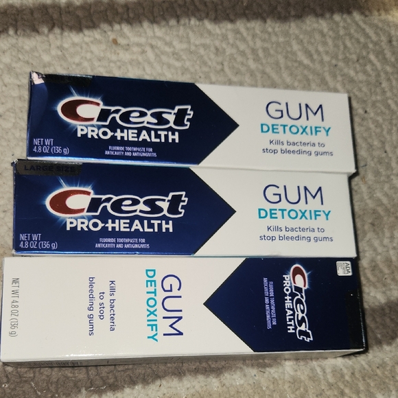 Crest | Other | Crest Prohealth Gum Detoxify Toothpaste Blue White And ...